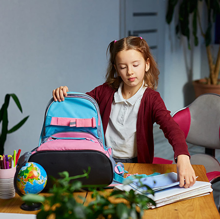 Kids’ backpack safety tips: How to avoid injury this school year | HCA ...